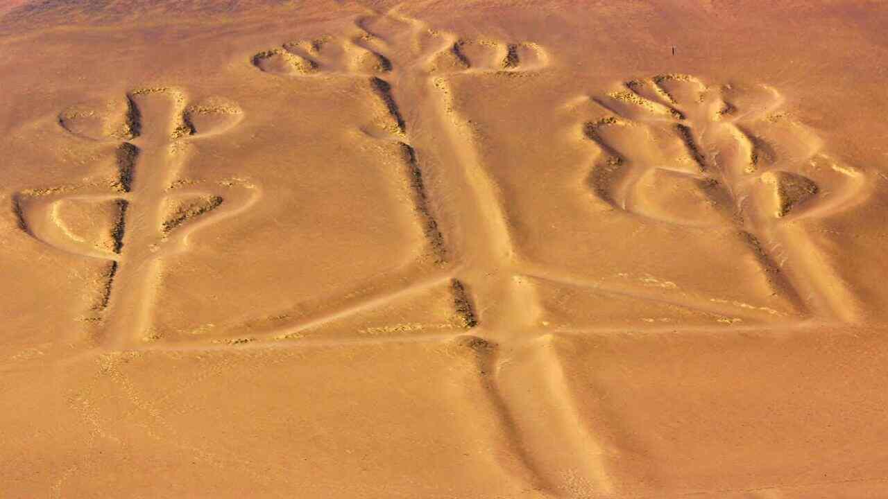 The Paracas Candelabra: The Mysterious Trident of the Andes - Fact Infoist